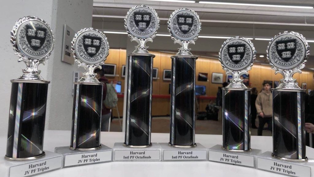 Working Through the Break: Speech and Debate Team Performs Well at ...